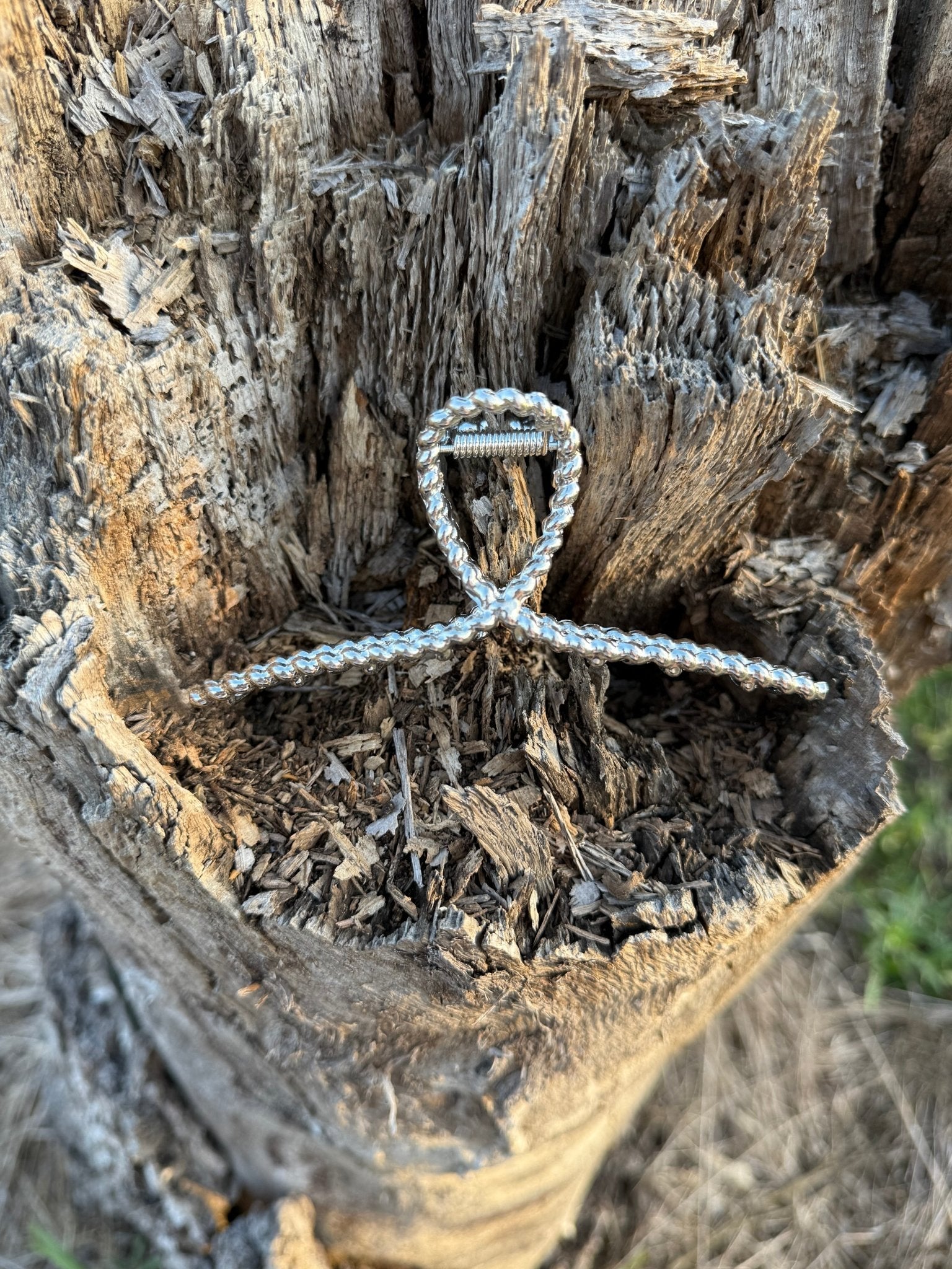 Twisted Rope Claw Hair Clip – The Grit and Glam
